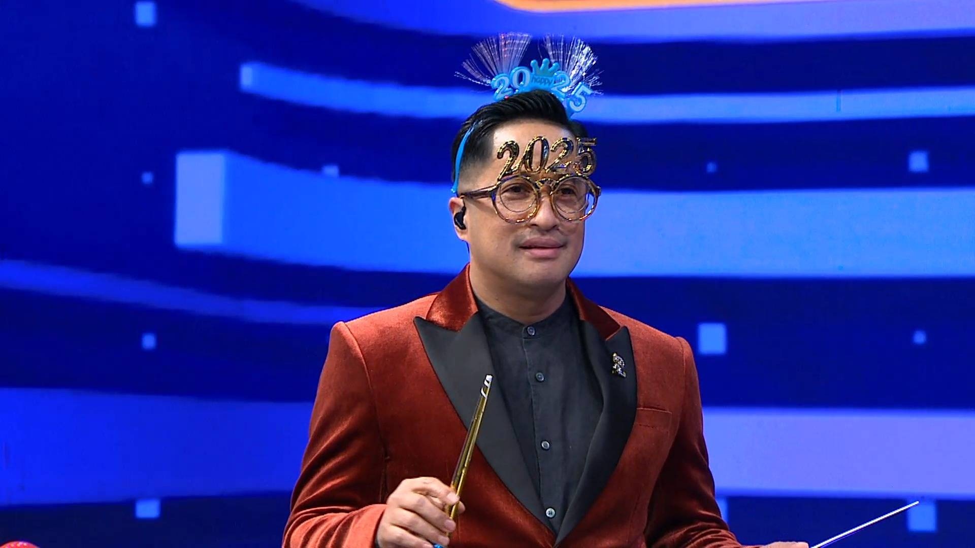 VISION+ - Family 100 / S8 E789 Episode 789